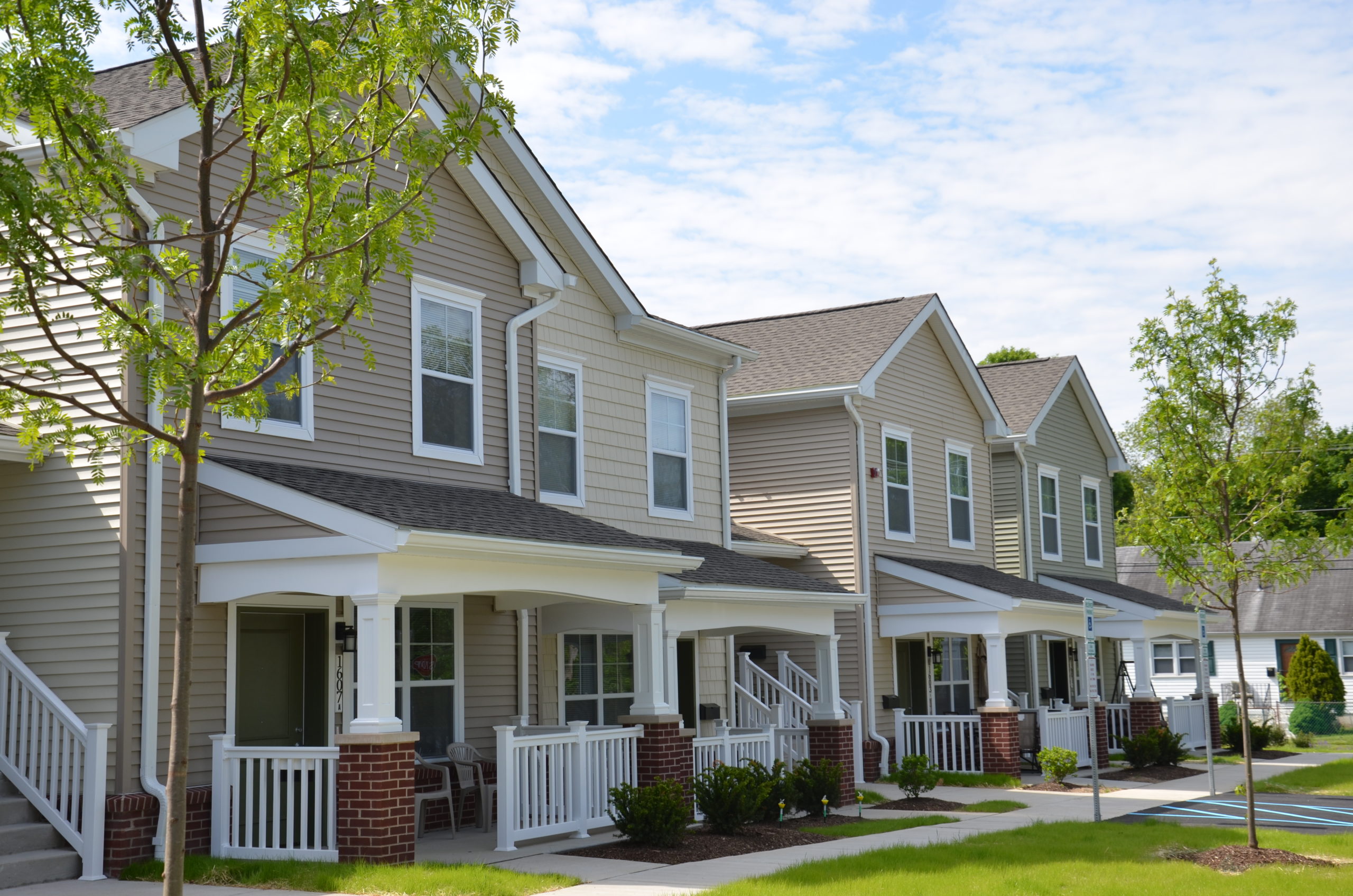 Crest Manor – First Page – Montgomery County Housing Authority